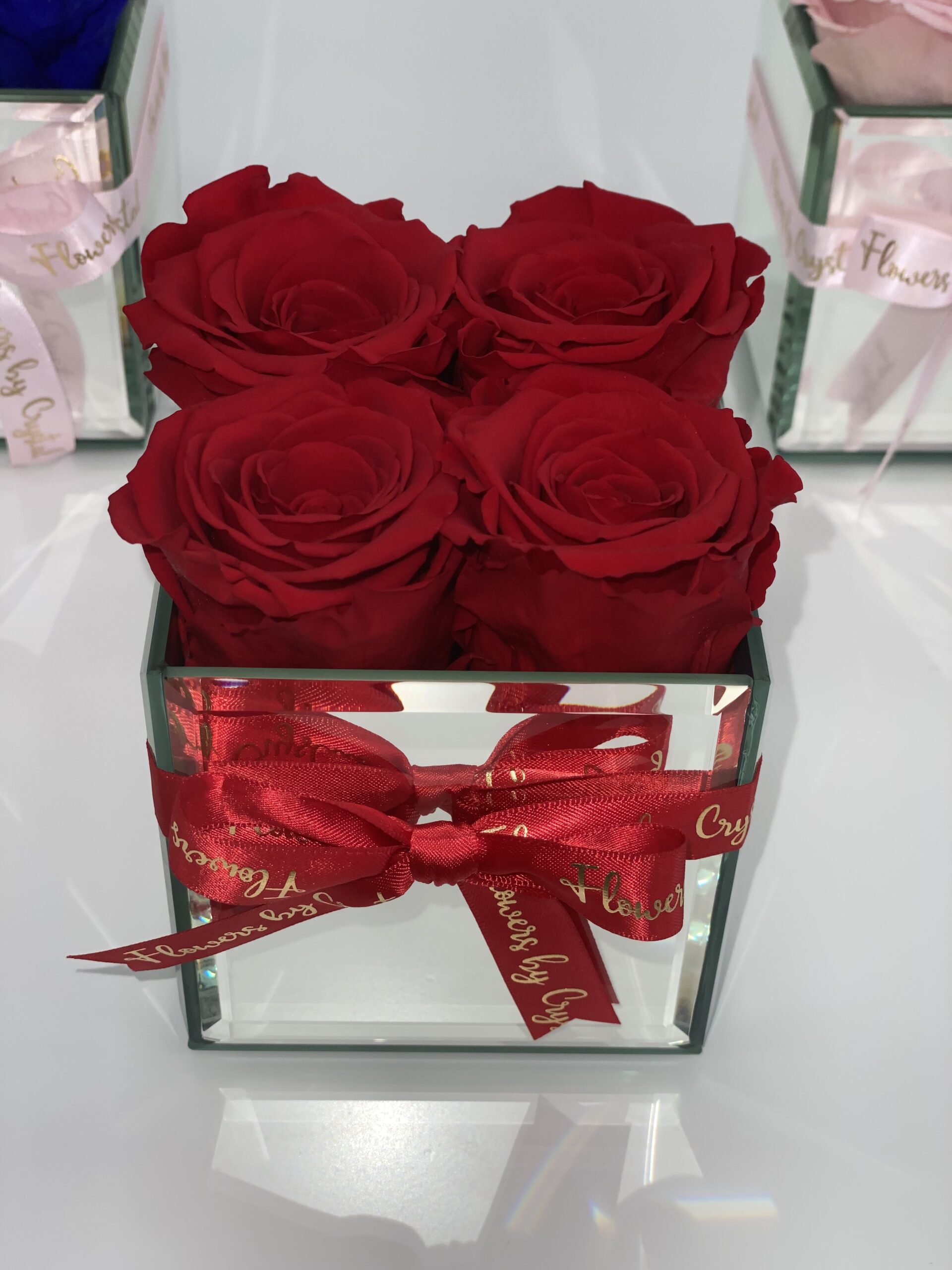4 Preserved Red Roses In Mirror Vase - Flowers By Crystal